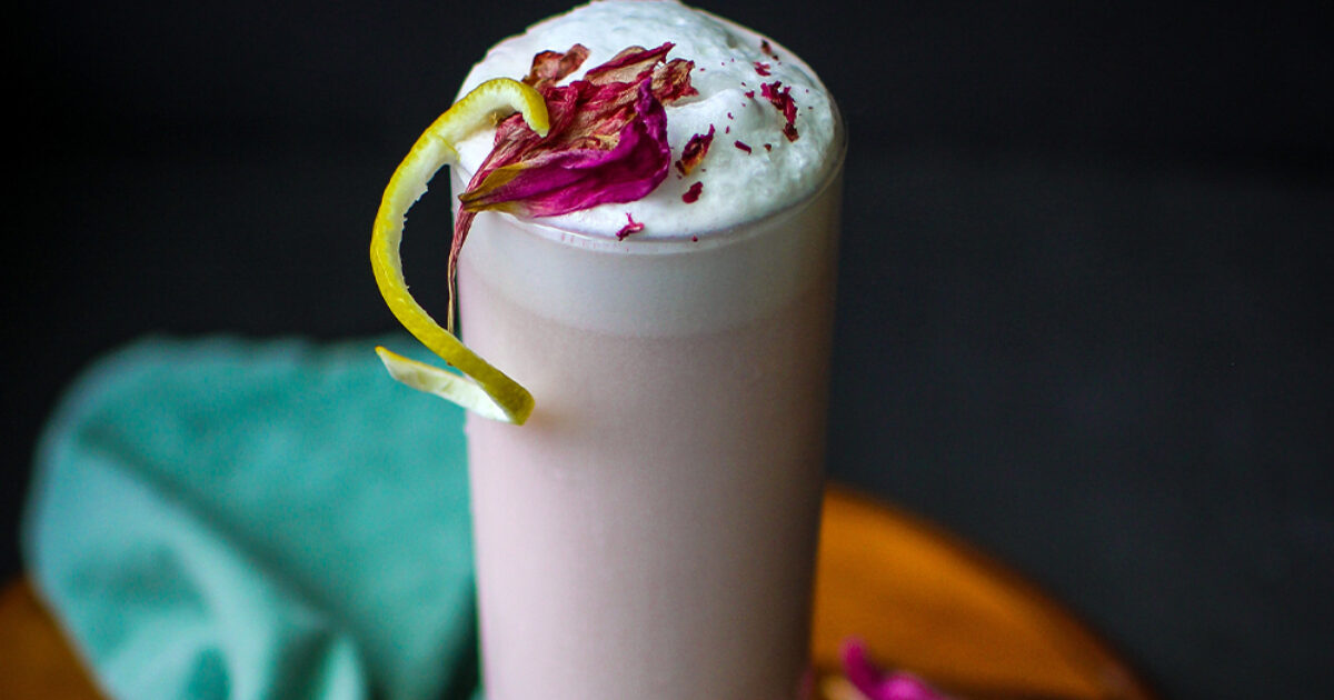 Hibiscus Gin Fizz Recipe | Eggland's Best