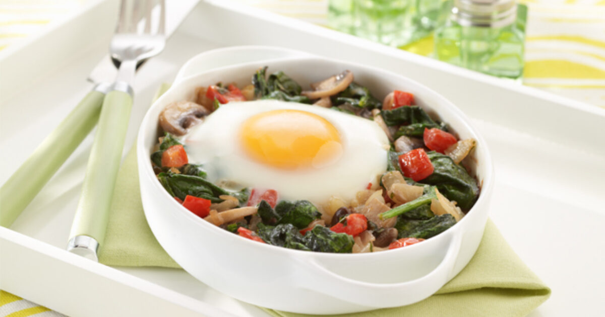 Mediterranean Baked Eggs | Eggland's Best